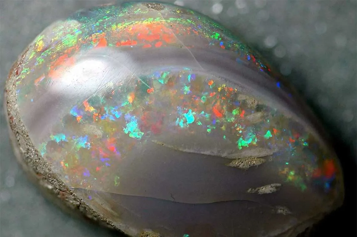 11 Most Dazzling Types of Opal Gemstones | Environment Buddy
