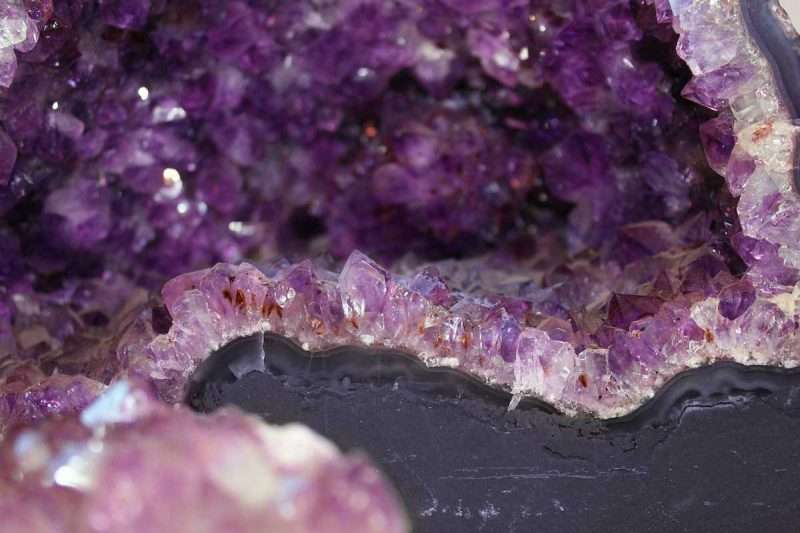 7 Types of Geodes Rocks in the World | Environment Buddy